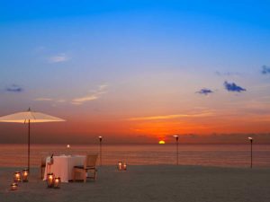 Restaurants in Naples FL | BALEEN on the Beach | LaPlaya