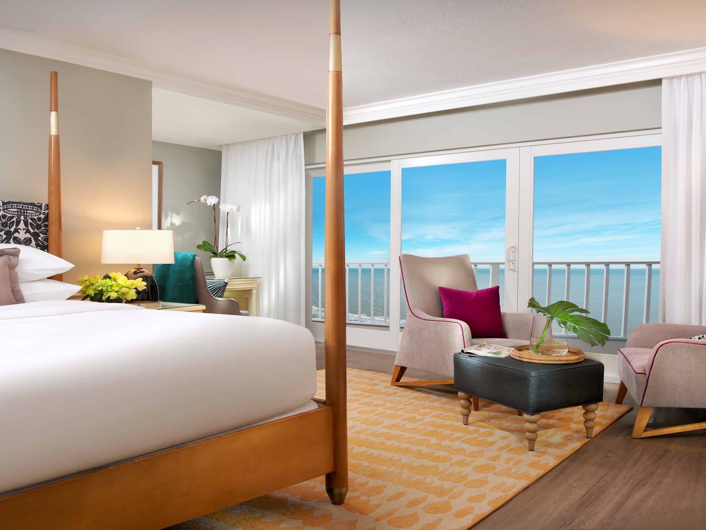 Luxury Suites in Naples FL | Upscale Beachfront Hotel