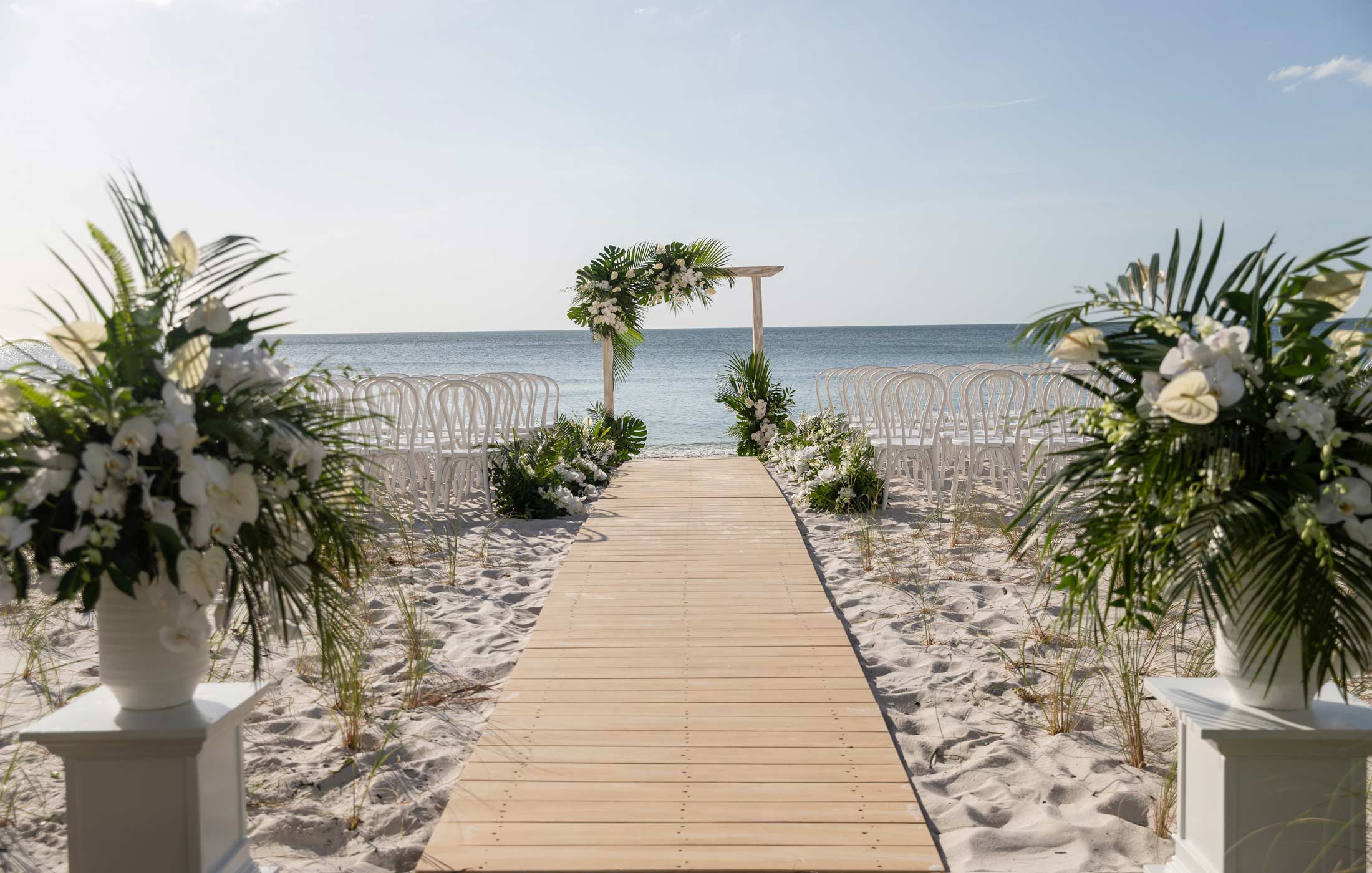 Naples grande beach resort wedding | Beachweddingtips.com