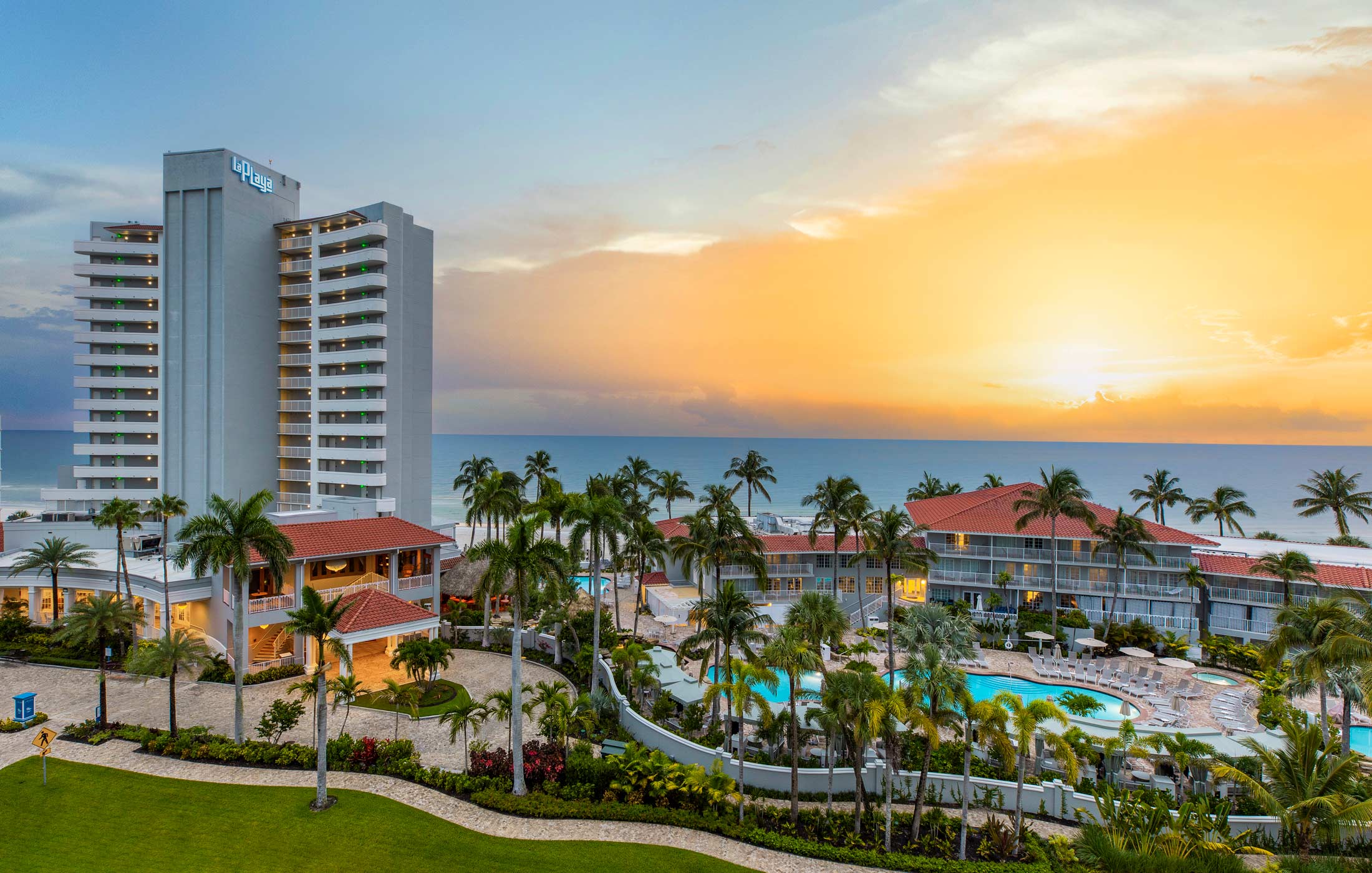 Black Friday & Cyber Monday Resort Deals Naples, FL | LaPlaya Resort